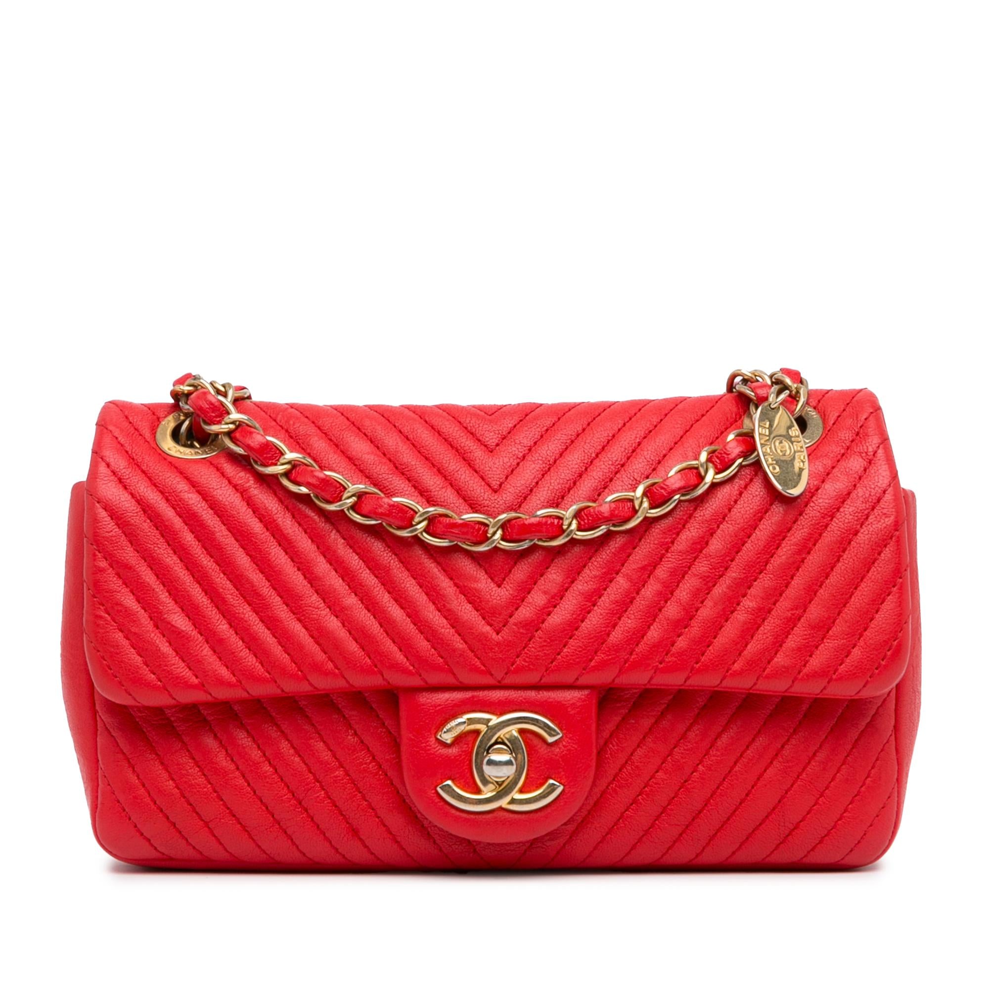 Chanel Medium Wrinkled Calfskin Quilted Chevron Medallion Charm Surpiq