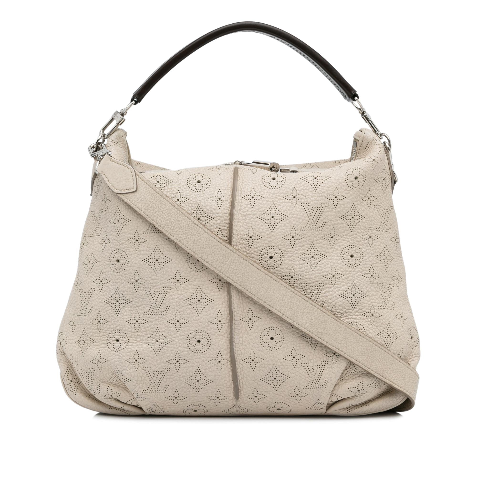 Louis Vuitton Monogram Mahina Selene PM (SHG-G3UWpi)